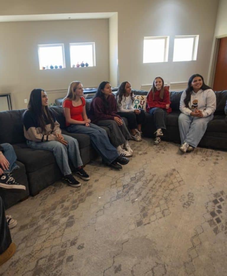 Top Residential Treatment Center for Girls: How OASIS Ascent Empowers ...